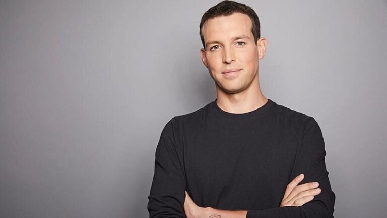 Costa Smeralda, chi è Brendan Blumer: sua la villa da 160 milioni di ...