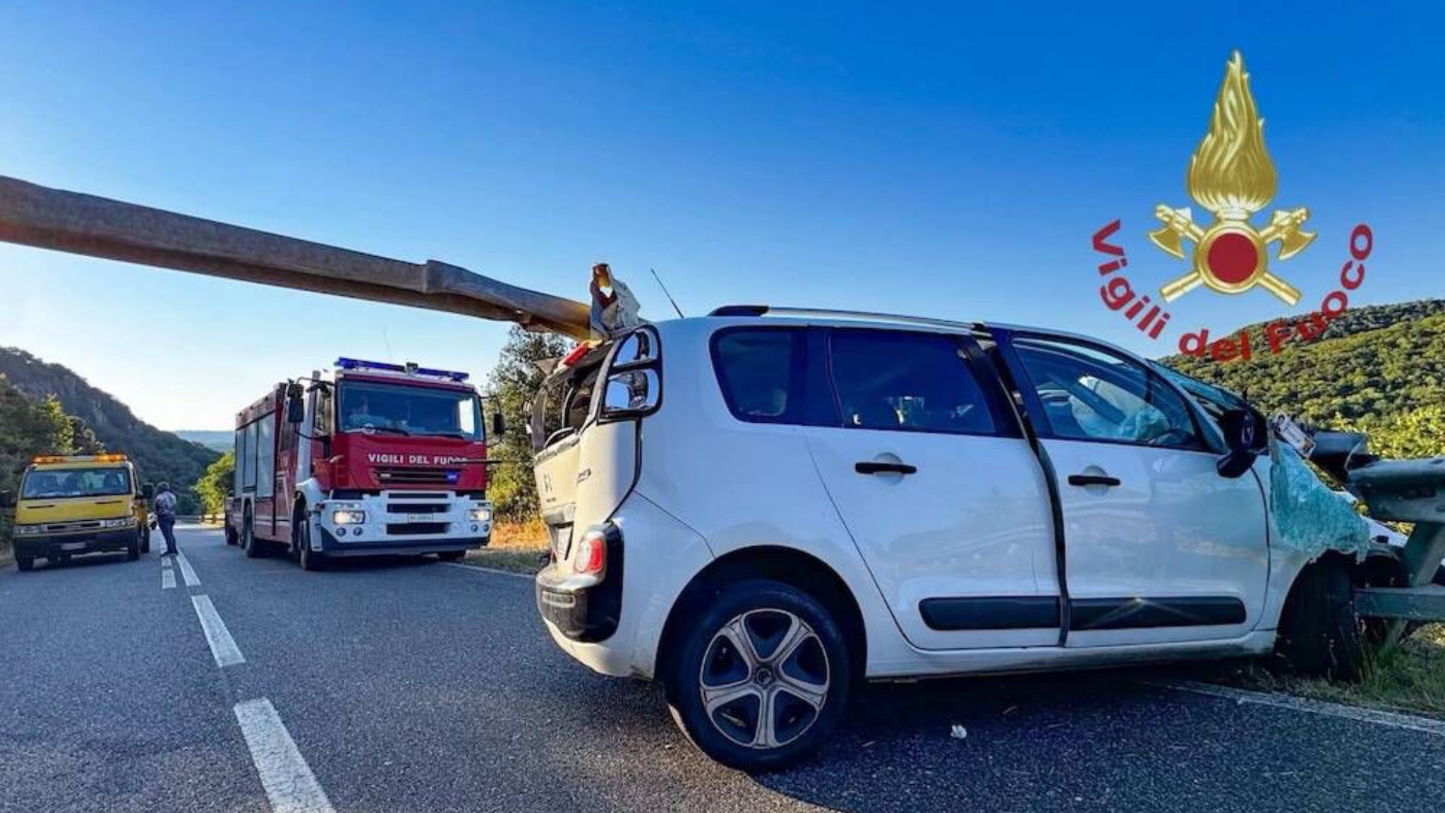 Ula Tirso, con l'auto finisce contro il guard rail: ferita una donna ...